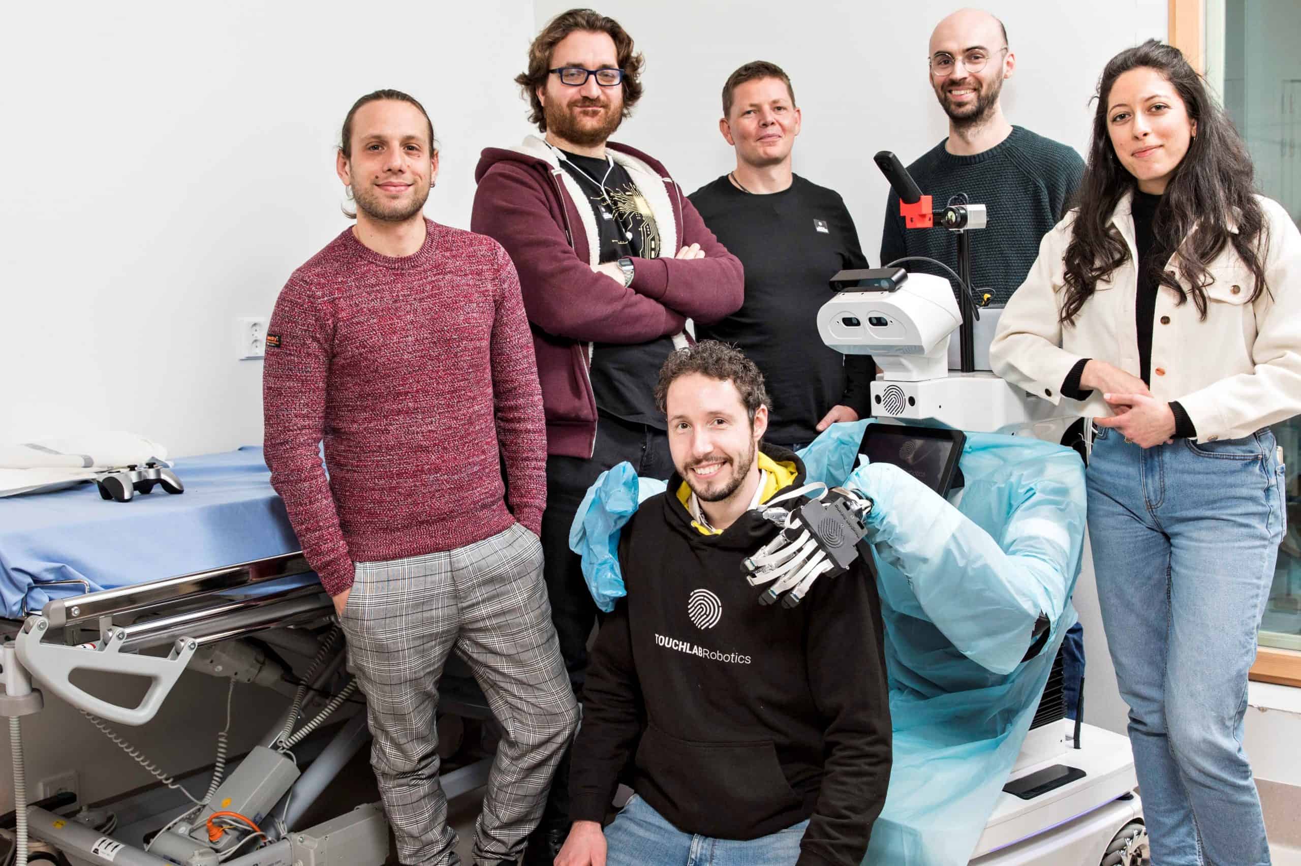 Healthcare robot with ‘sense of touch’ could reduce infection spread - DDI